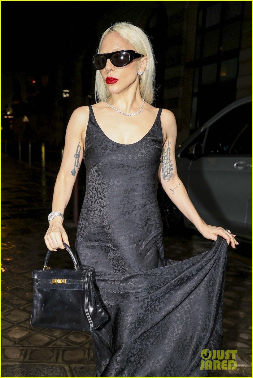 Lady Gaga Admits She Laughed at 'Unhinged' Criticism of 'Joker: Folie a ...