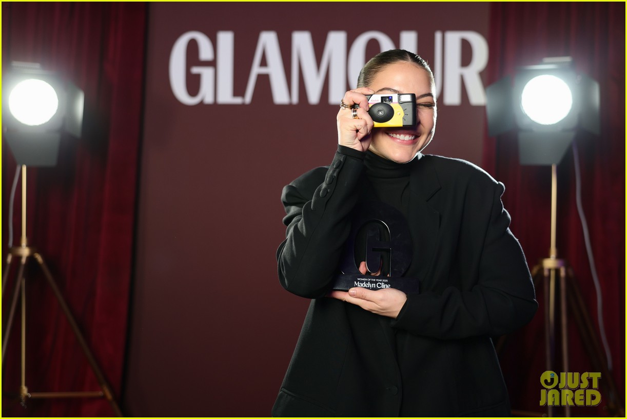 Heidi Klum & Her Daughter Leni Klum Walk the 2025 Glamour Women of the ...