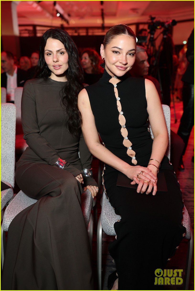 Heidi Klum & Her Daughter Leni Klum Walk the 2025 Glamour Women of the ...