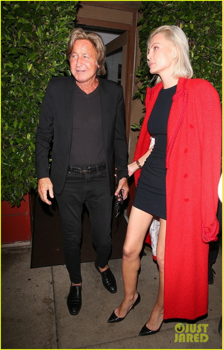 Gigi Hadid & Brother Anwar Step Out to Celebrate Dad Mohamed Hadid's ...