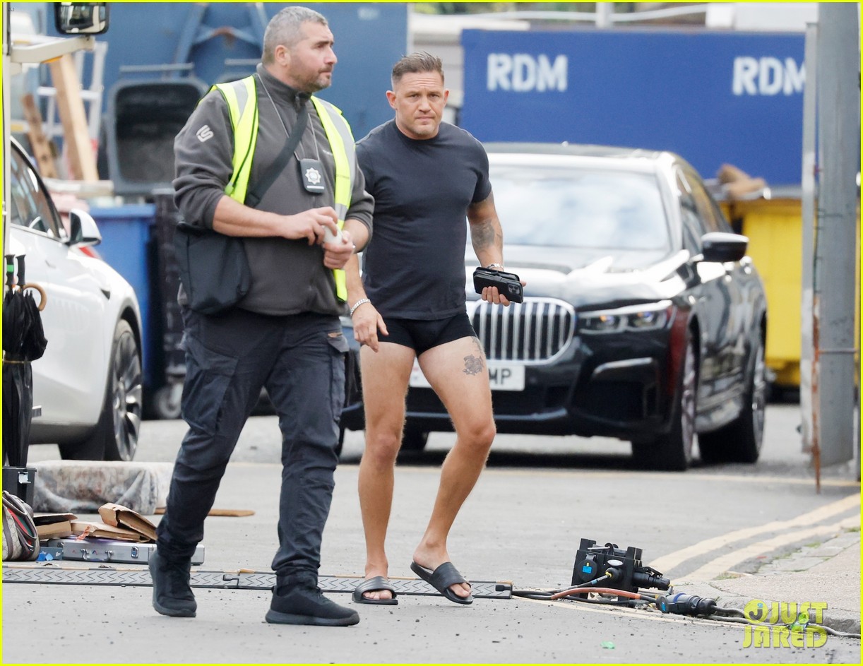 Tom Hardy Goes Pantless, Wears His Boxer Briefs to Location on 'Mobland ...
