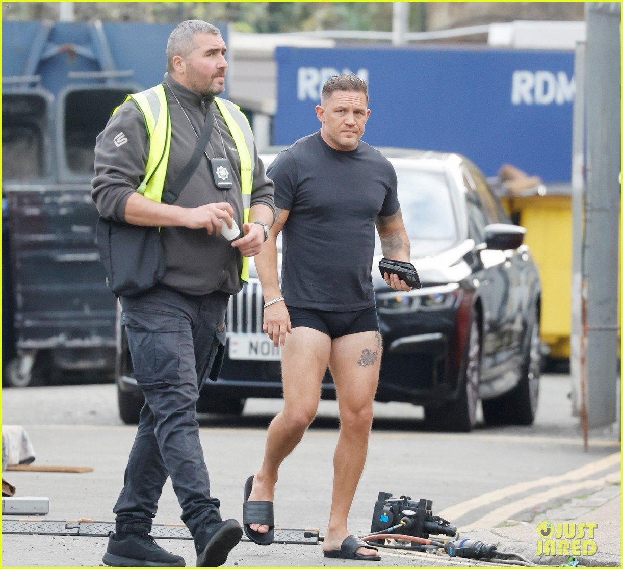 Tom Hardy Goes Pantless, Wears His Boxer Briefs to Location on 'Mobland ...