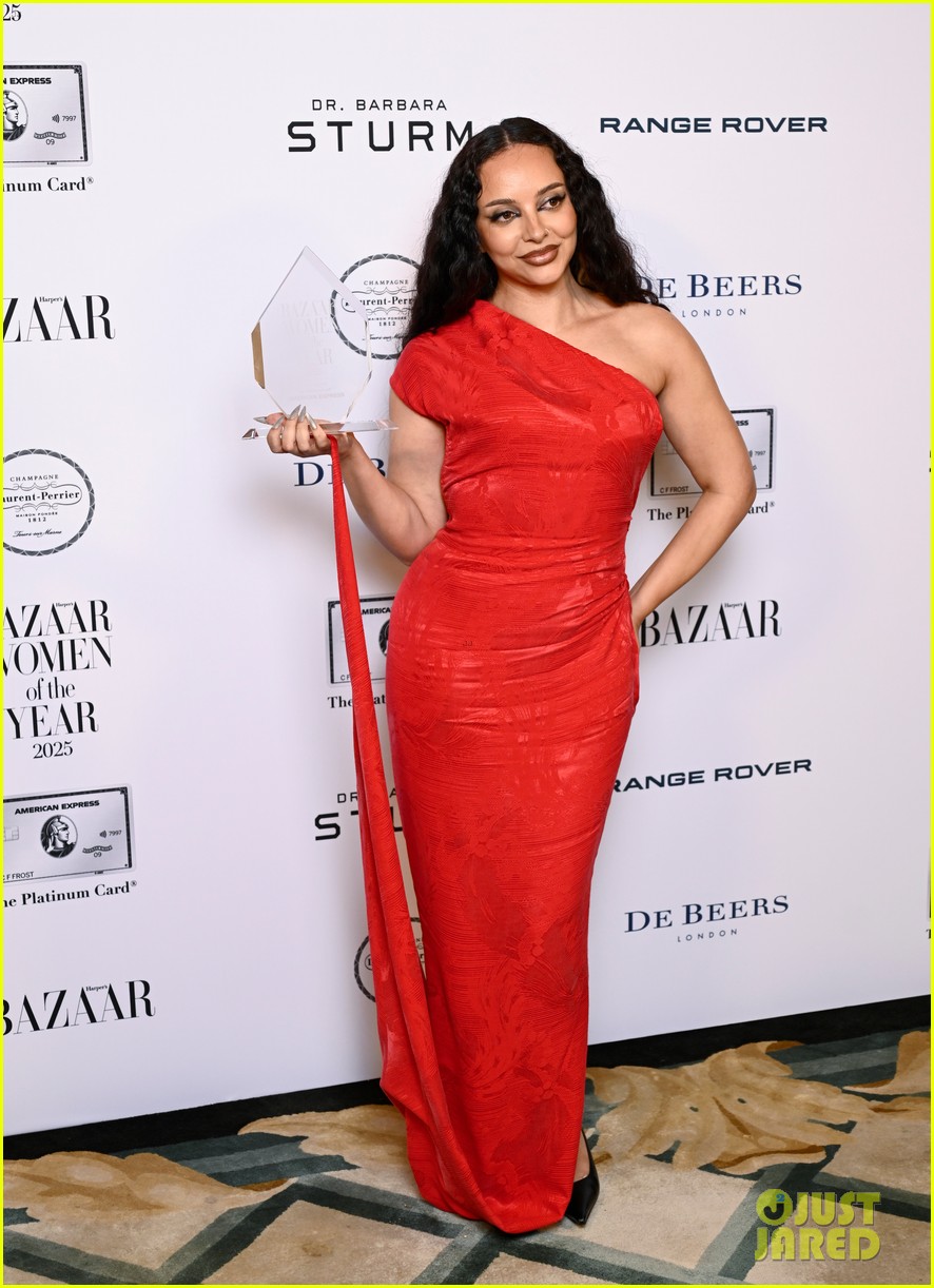 Reese Witherspoon, Aimee Lou Wood, & Jade Honored at Harper's Bazaar ...