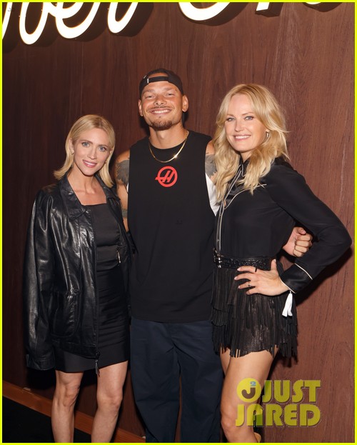 'The Hunting Wives' Season 2 Cast: Netflix TV Show Now in Production, 9 ...