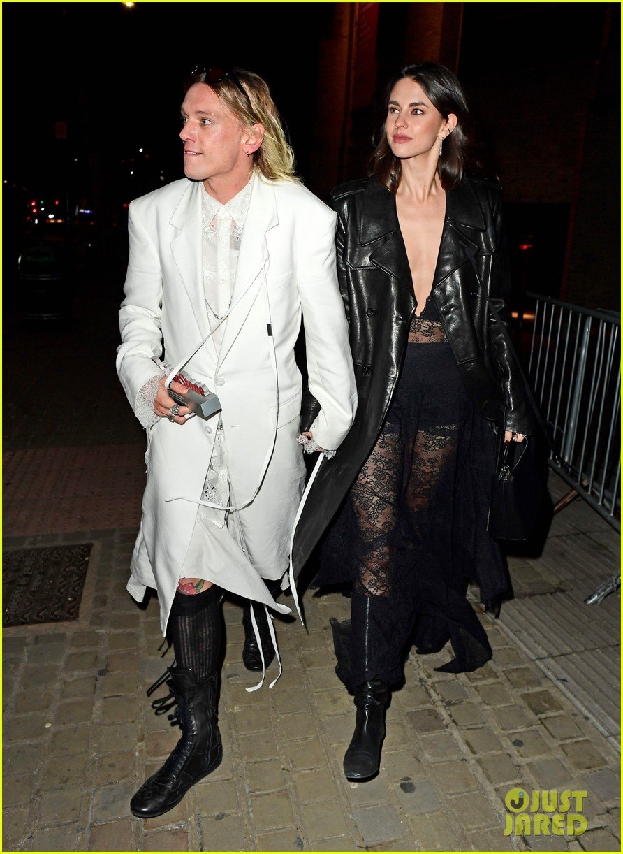 Jamie Campbell Bower Gets Girlfriend Elena Taber's Support at Rolling ...
