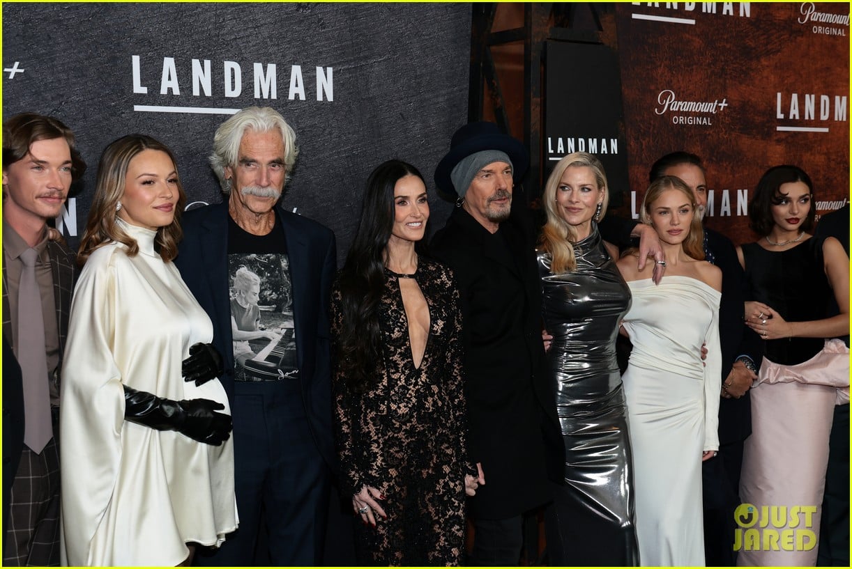 Pregnant Kayla Wallace Cradles Baby Bump With Husband Kevin McGarry at ...