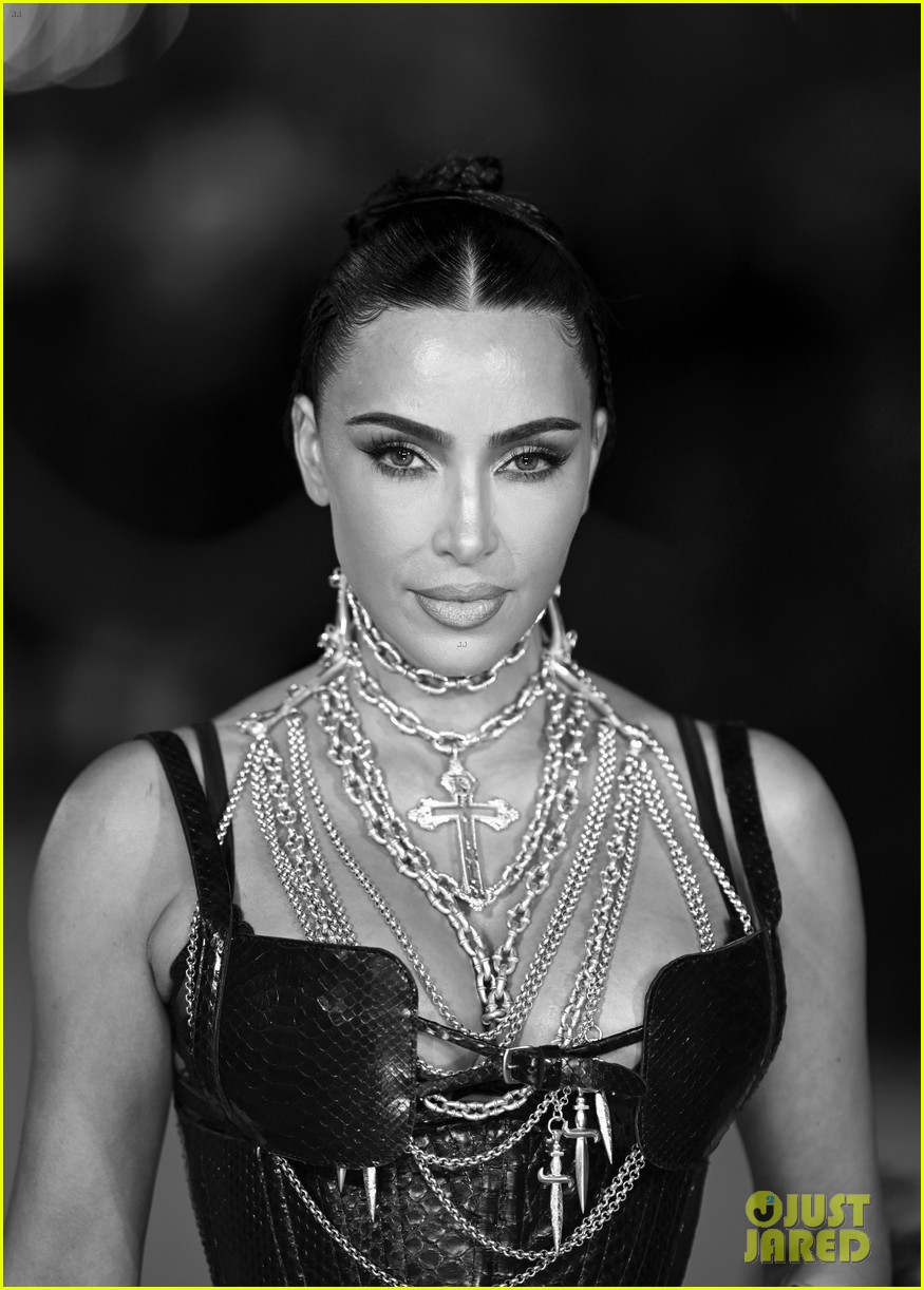 Kim Kardashian Reacts to Negative 'All's Fair' Reviews: Photo 5234049 | Kim Kardashian Photos ...