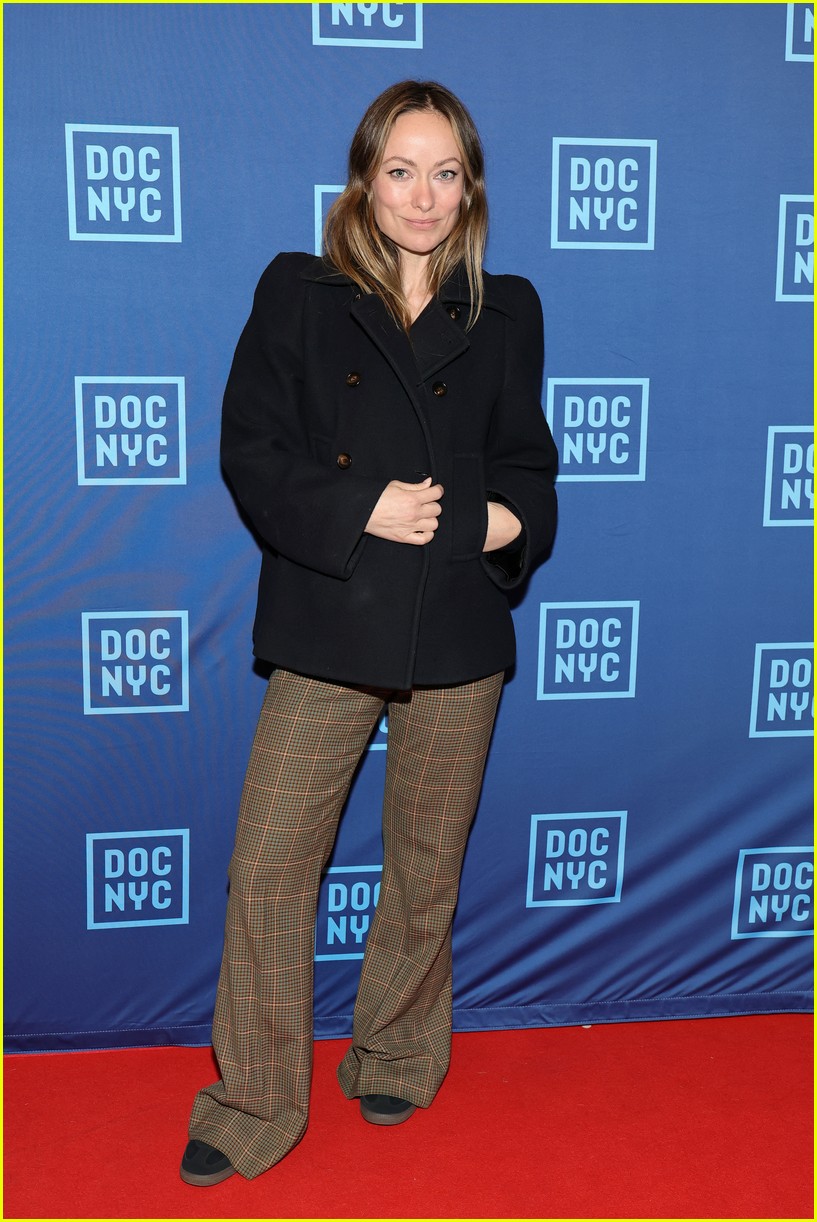 Rachel Zegler Shares Sweet Moments With Oscar Isaac & Brooke Shields at ...