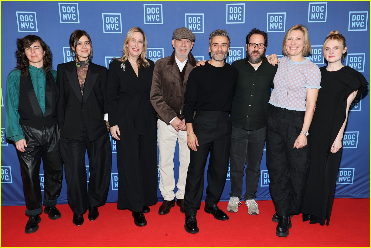 Rachel Zegler Shares Sweet Moments With Oscar Isaac & Brooke Shields at ...