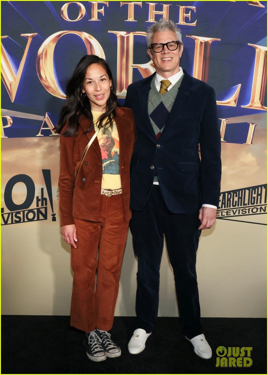 Johnny Knoxville Marries Emily Ting in Wedding Officiated by Famous ...