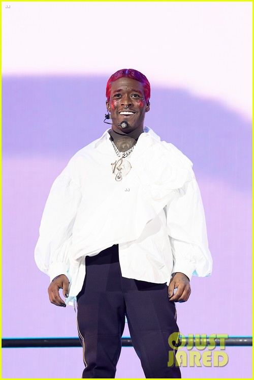 'Chanel Boy' & 'Relevant' Lyrics: Lil Uzi Vert Surprise Releases New Songs!: Photo 5245647 ...