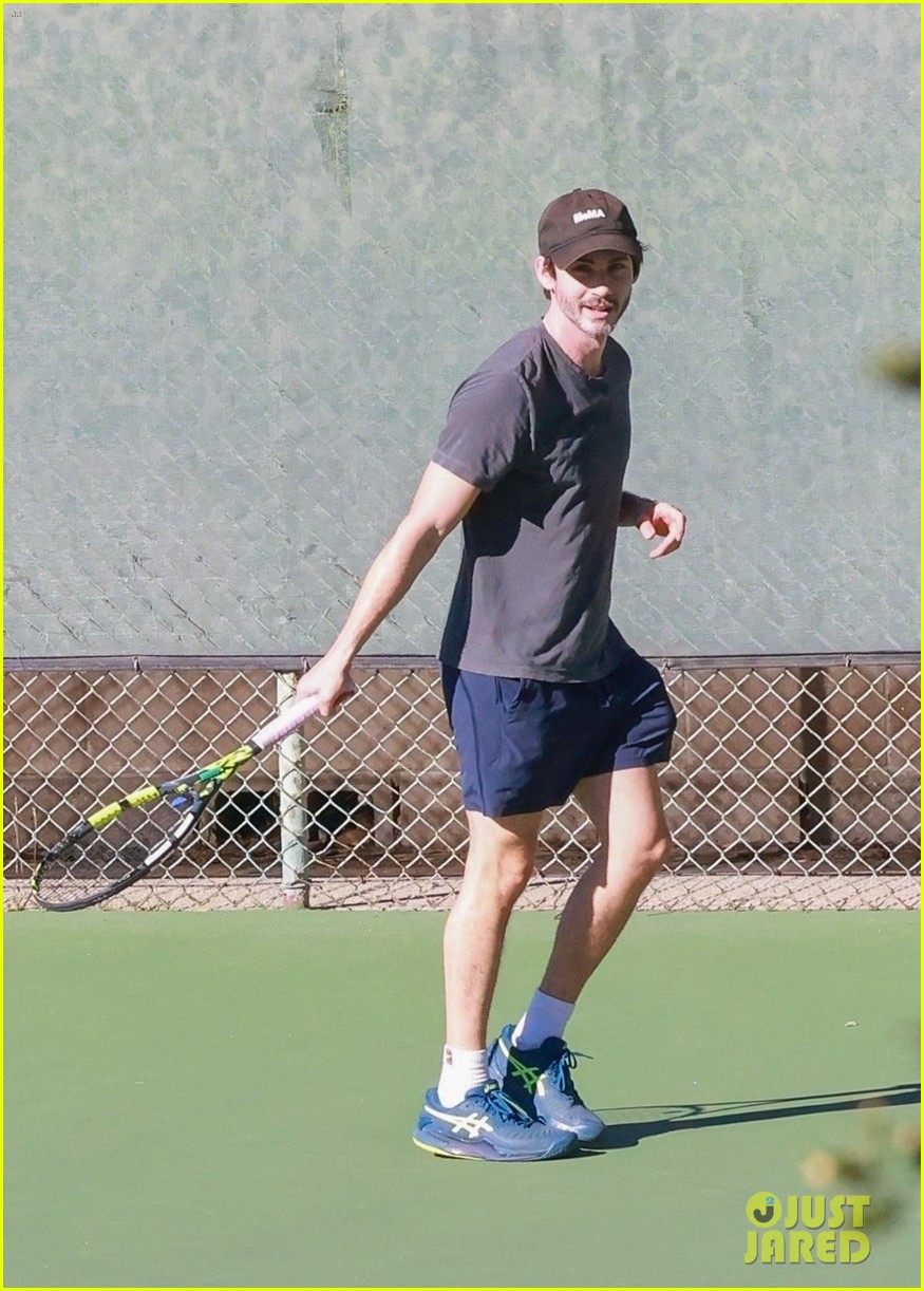 Logan Lerman Plays Tennis In the California Sunshine: Photo 5245738 ...