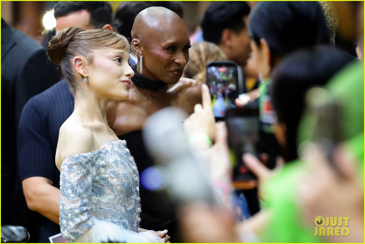 Man Who Ran Up & Grabbed Ariana Grande at 'Wicked' Singapore Premiere ...