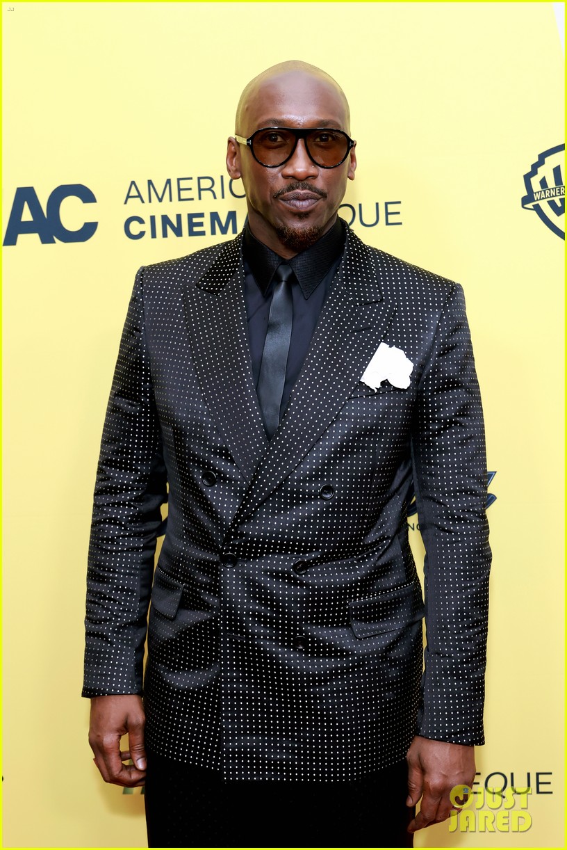 Michael B. Jordan Gets Prestigious Hollywood Award With Support from ...