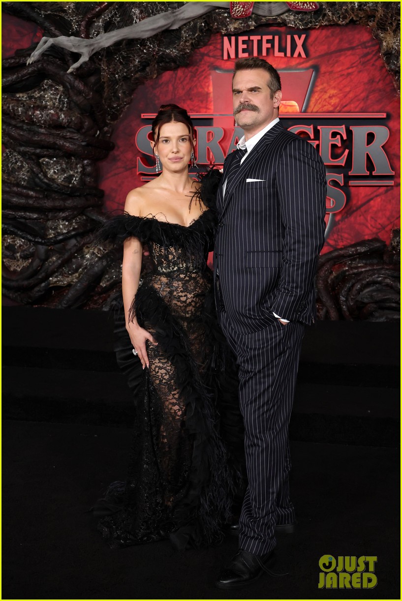 David Harbour & Millie Bobby Brown Warmly Reunite With Hug & Smiles at ...