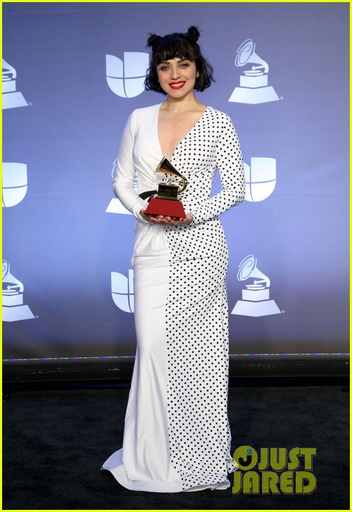 'MELANCOLÍA' Lyrics: Mon Laferte Releases Video for Lead Single From ...