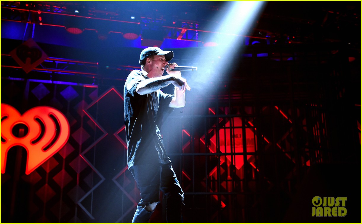 'WHO I WAS' Lyrics: NF & Machine Gun Kelly Unite on Vulnerable 'Fear ...