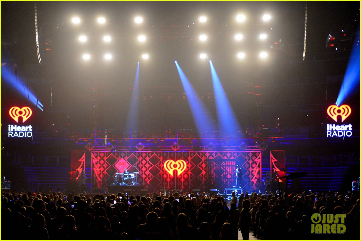 'WHO I WAS' Lyrics: NF & Machine Gun Kelly Unite on Vulnerable 'Fear ...