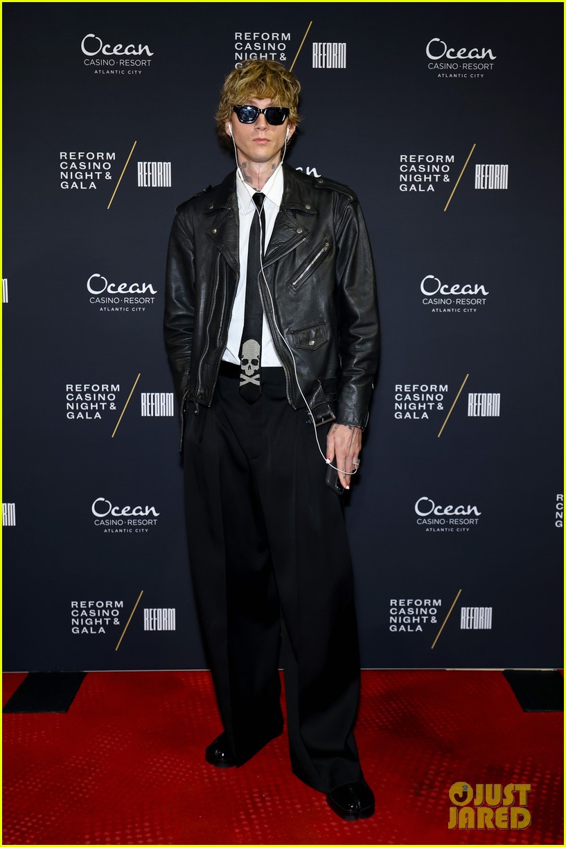 'WHO I WAS' Lyrics: NF & Machine Gun Kelly Unite on Vulnerable 'Fear ...