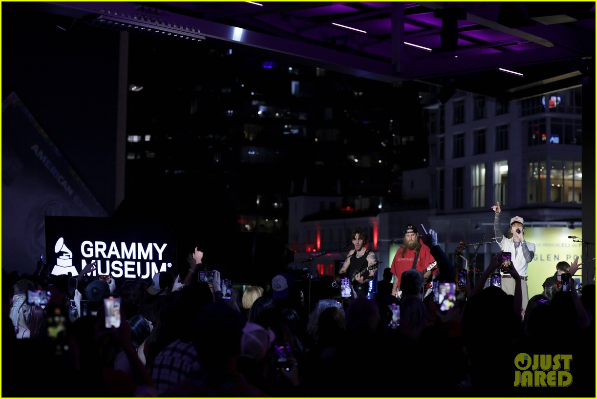 'WHO I WAS' Lyrics: NF & Machine Gun Kelly Unite on Vulnerable 'Fear ...