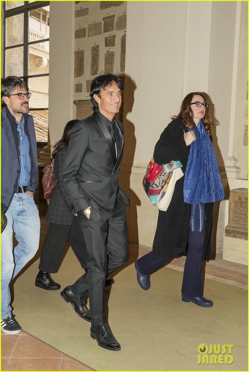 Pope Leo Meets Cate Blanchett & Many More Celebs During Papal Audience ...