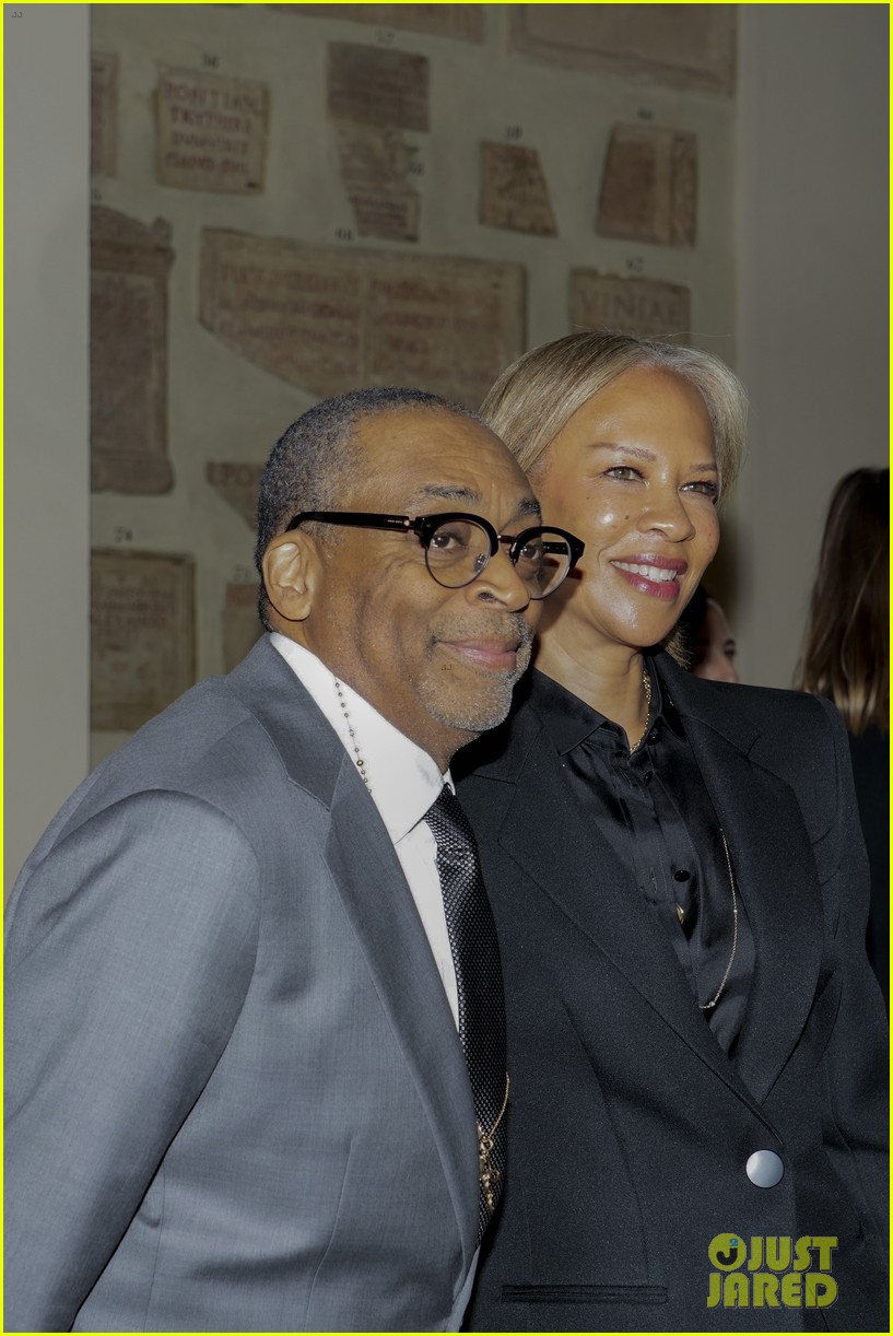 Pope Leo Meets Cate Blanchett & Many More Celebs During Papal Audience ...