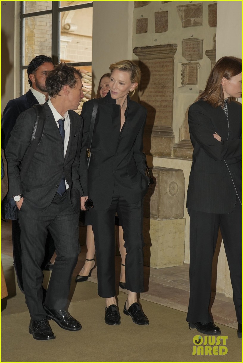 Pope Leo Meets Cate Blanchett & Many More Celebs During Papal Audience ...