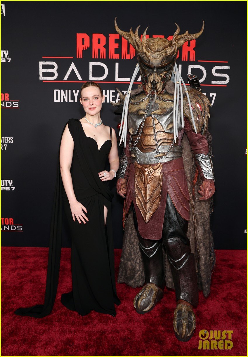 Elle Fanning Poses With an Apex Predator at 'Predator: Badlands ...