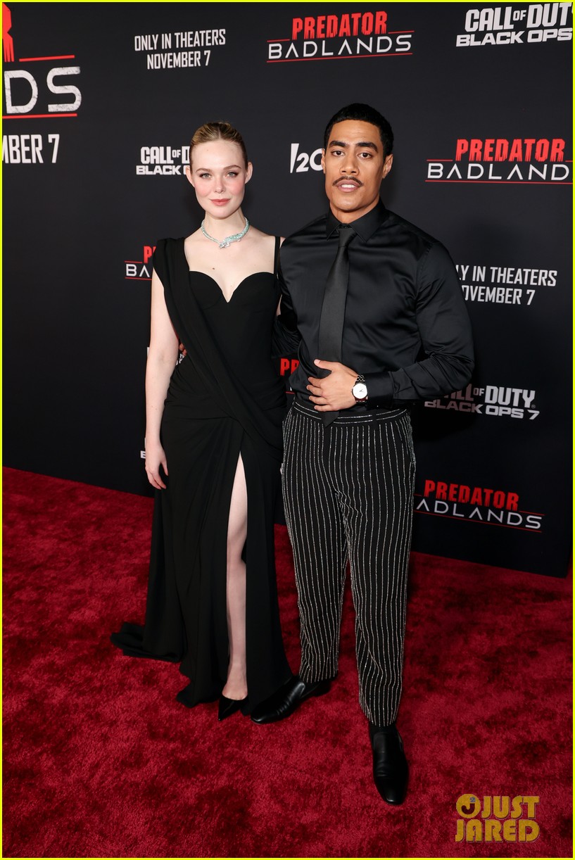 Elle Fanning Poses With an Apex Predator at 'Predator: Badlands' Premiere in Los Angeles: Photo ...
