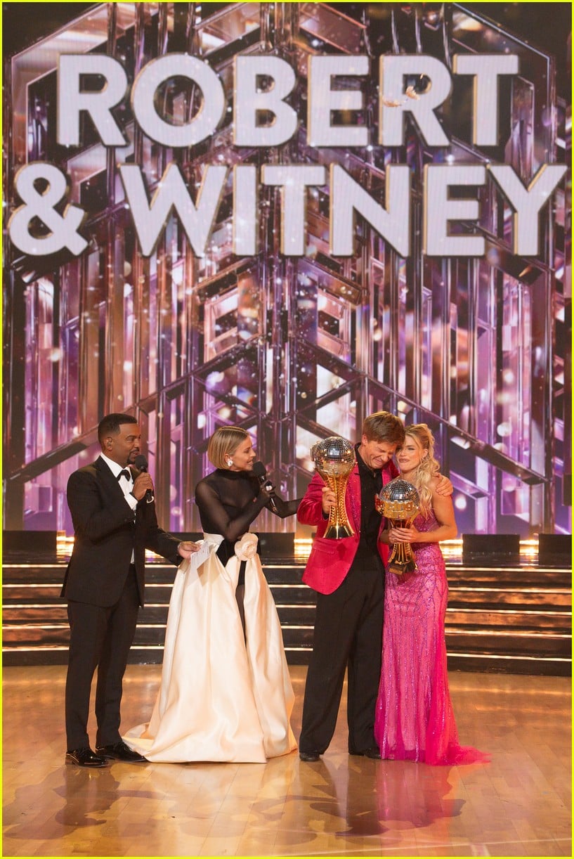 Robert Irwin Gushes Over Pro Partner Witney Carson After 'DWTS' Season ...