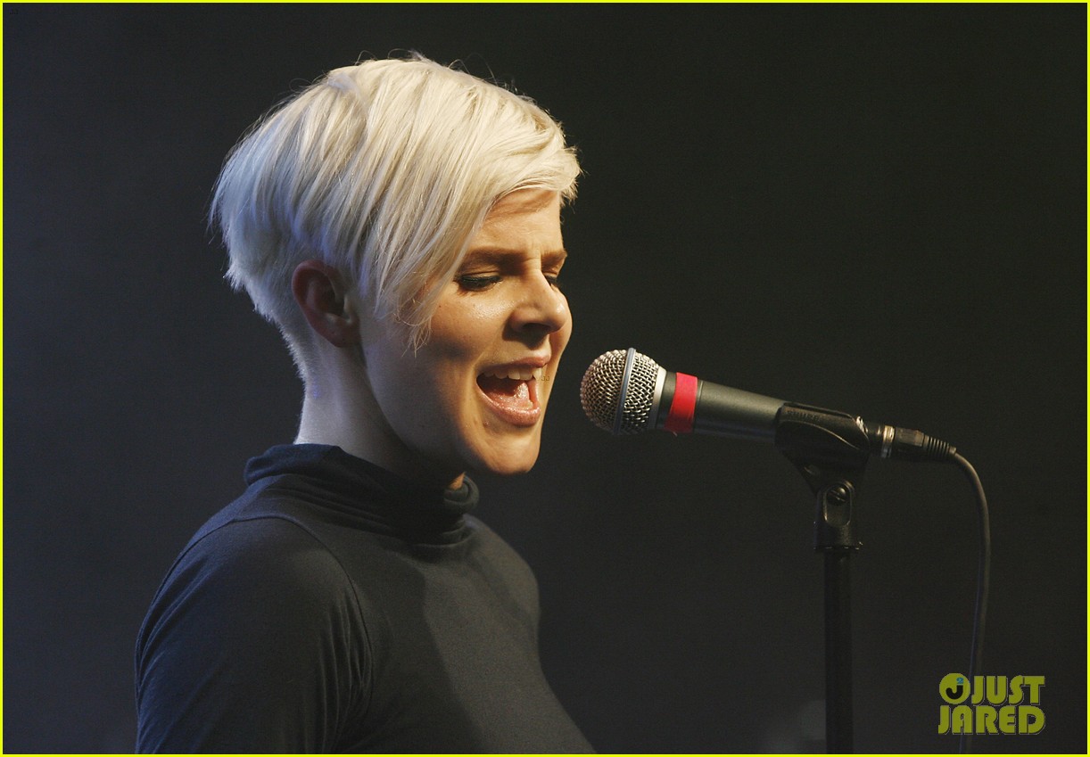 'Dopamine' Lyrics & Song Meaning: Robyn Makes Her Grand Return After 7 ...