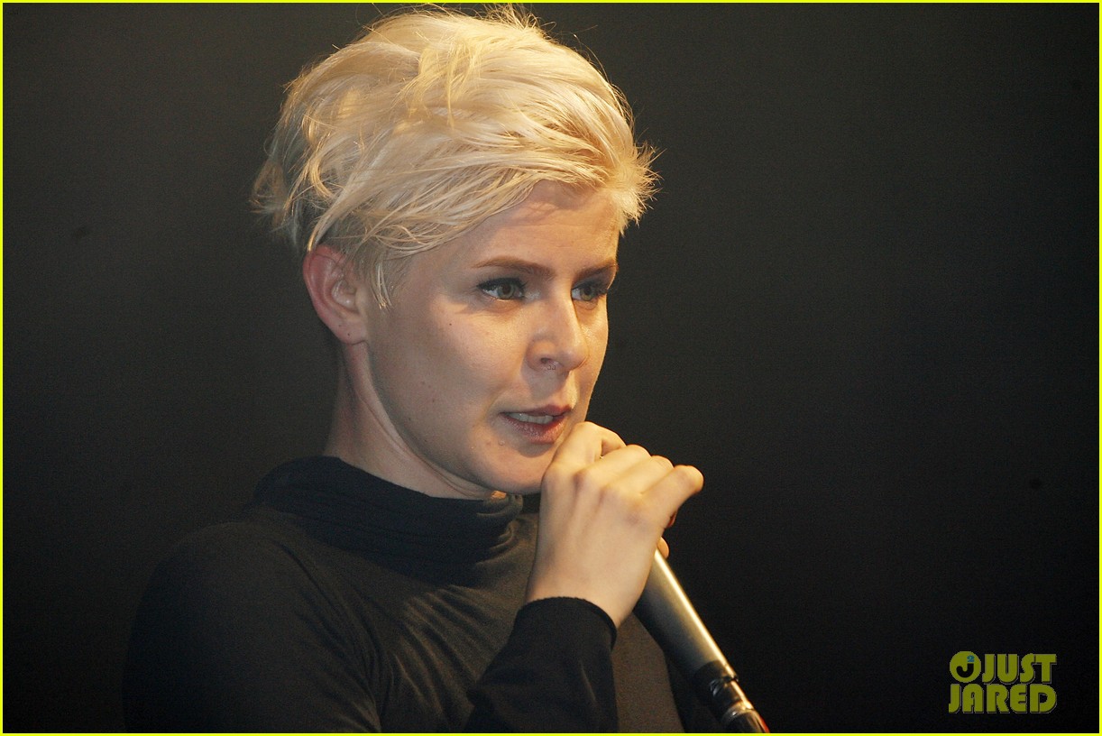 'Dopamine' Lyrics & Song Meaning: Robyn Makes Her Grand Return After 7 ...