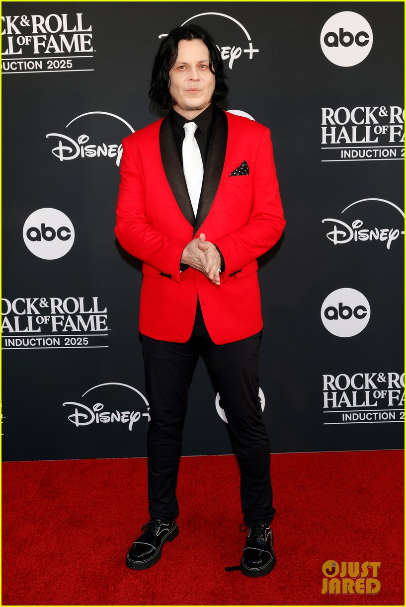 Janelle Monae, Donald Glover, Raye & More Hit the Red Carpet at Rock & Roll Hall of Fame ...