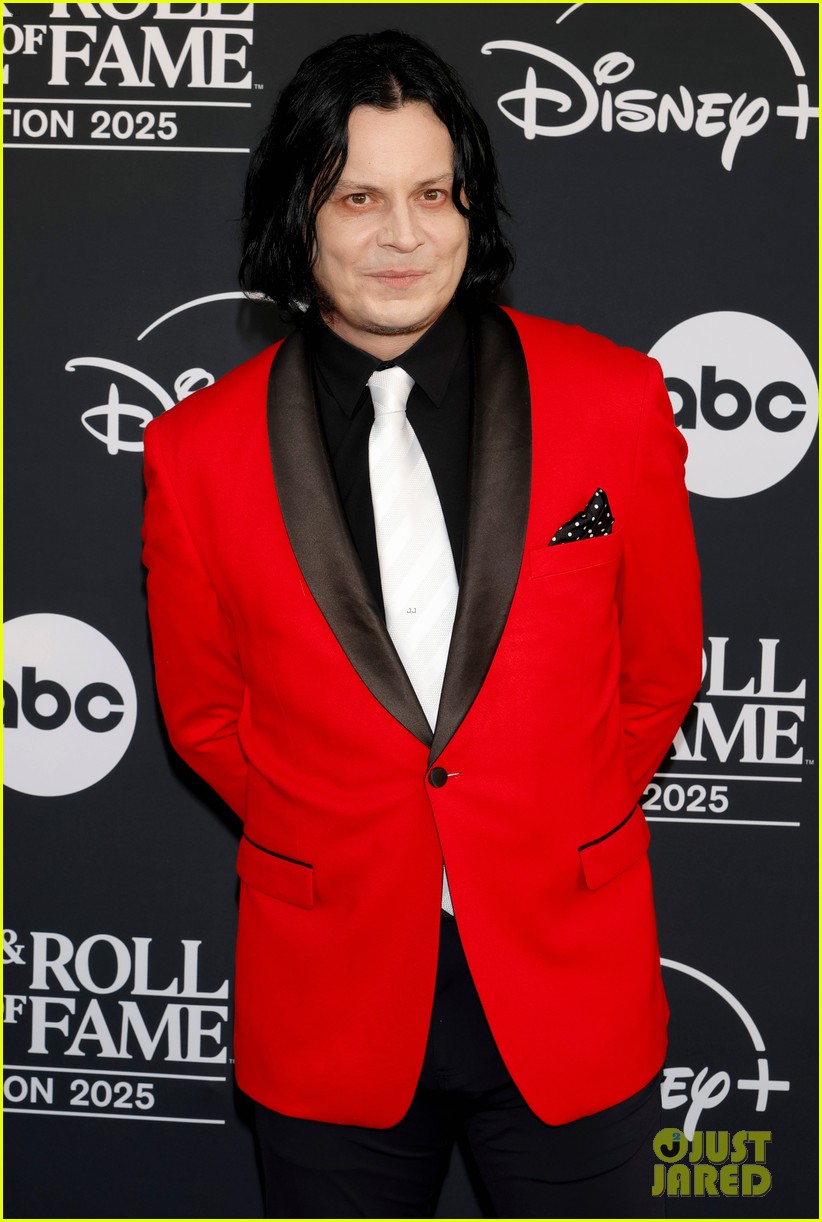 Janelle Monae, Donald Glover, Raye & More Hit the Red Carpet at Rock & Roll Hall of Fame ...