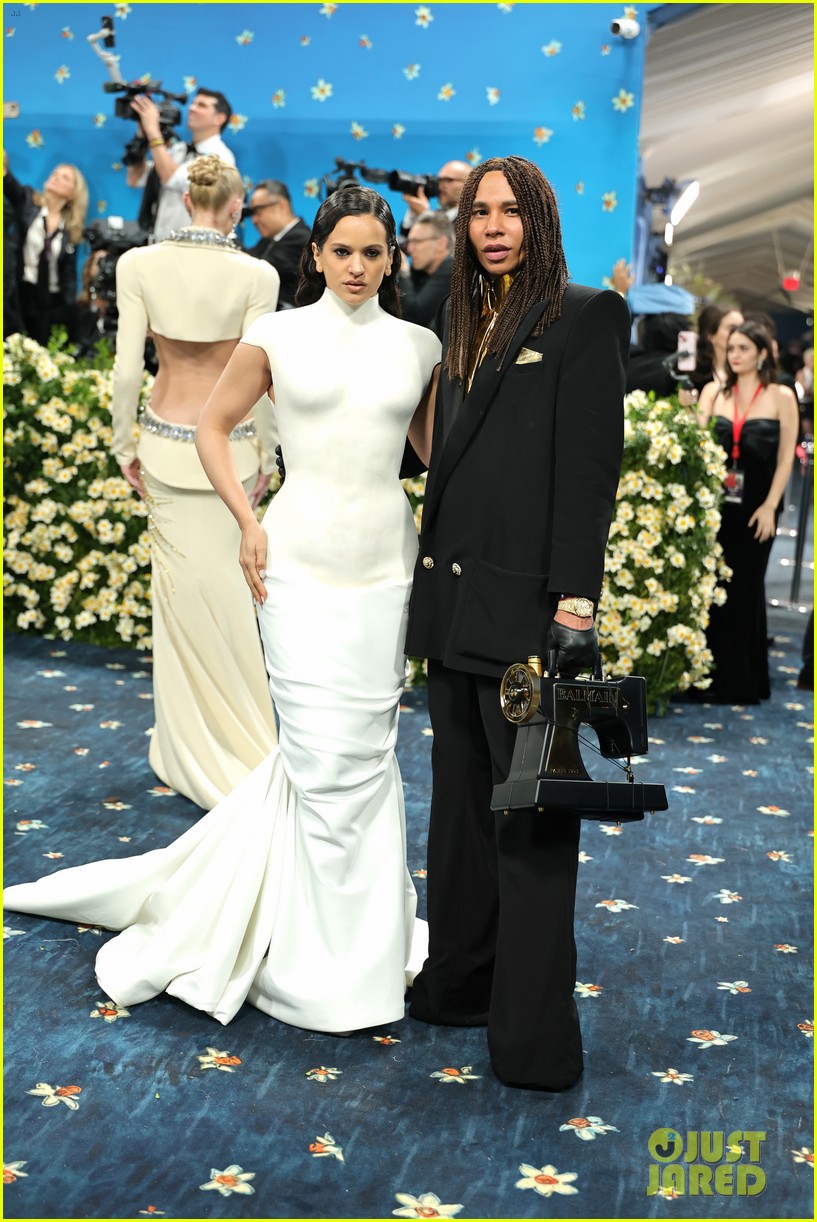 'La Perla' Lyrics, English Translation & Meaning: Is Rosalía's Song ...