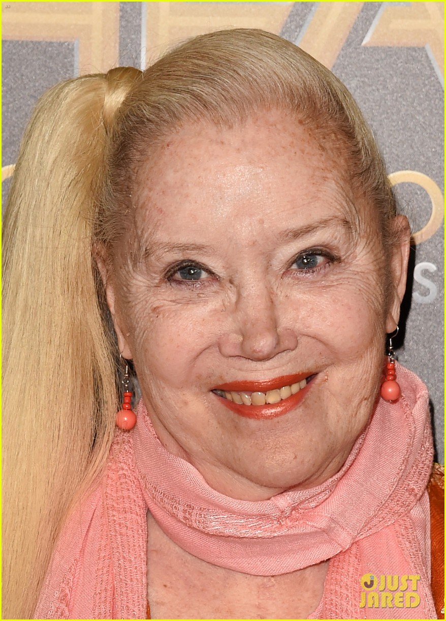 Sally Kirkland Is in Hospice After Dementia Diagnosis & Life ...