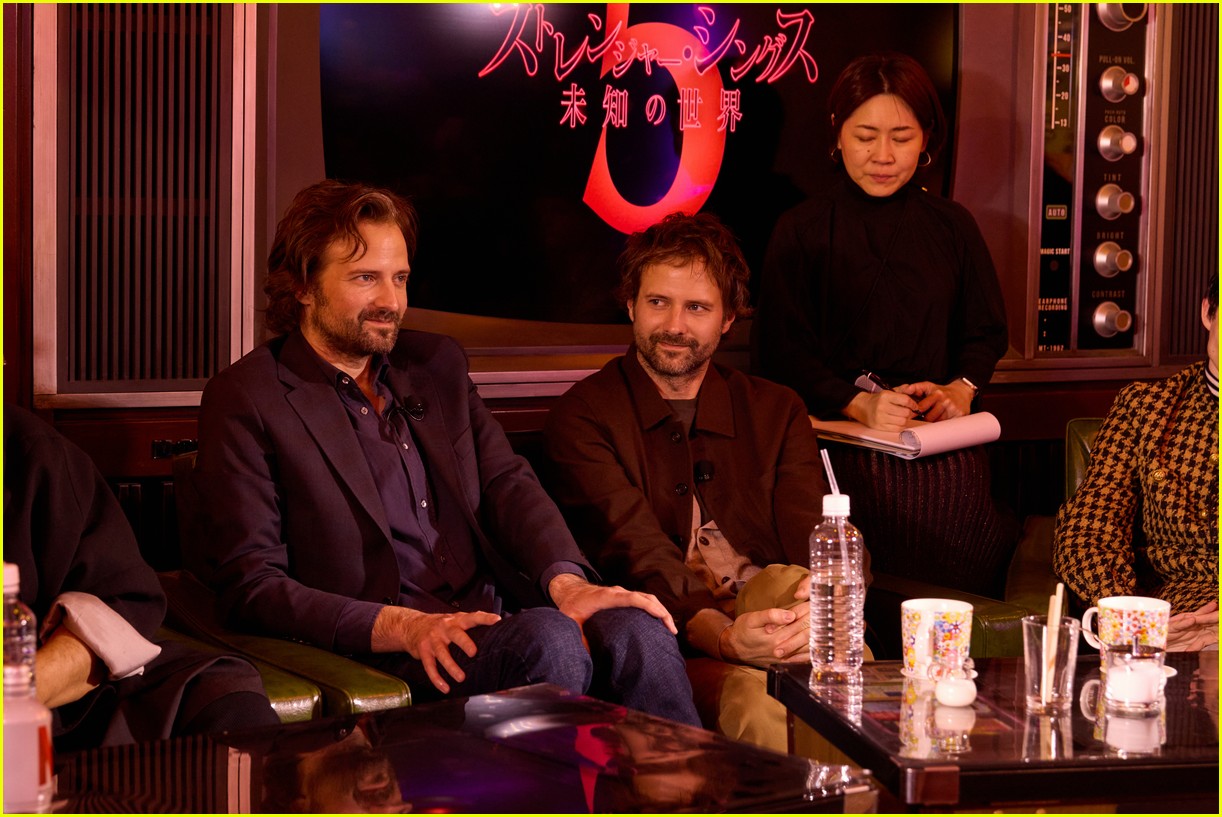 'Stranger Things' Stars Visit Japan for the 'Tokyo Adventure Tour' On ...