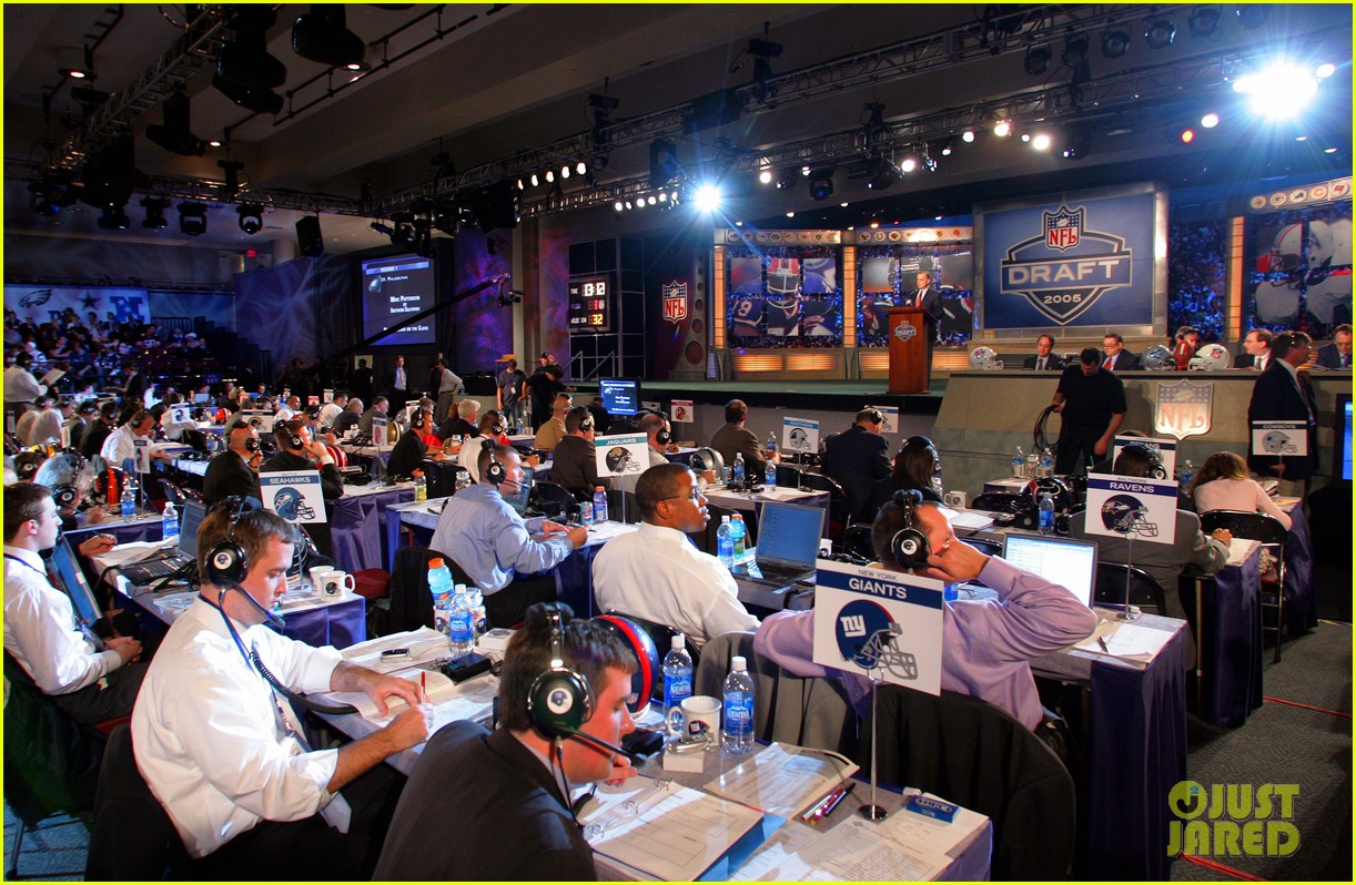 Paul Tagliabue Dead - Former NFL Commissioner Dies at 84, Cause of Death Revealed by Family ...