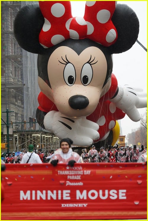 Macy's Thanksgiving Day Parade 2025 - Route Info, Schedule & How to ...