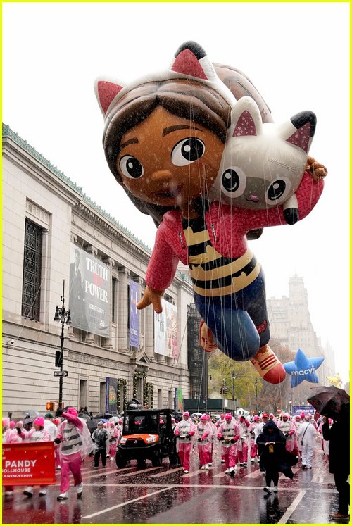 'Countdown to Macy's Thanksgiving Day Parade' 2025 - Host, Celeb Guests ...