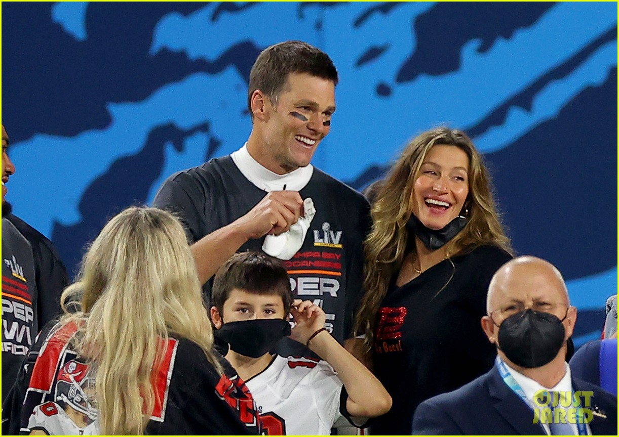 Tom Brady Reveals He Cloned His Beloved Family Dog Before Death Nearly ...