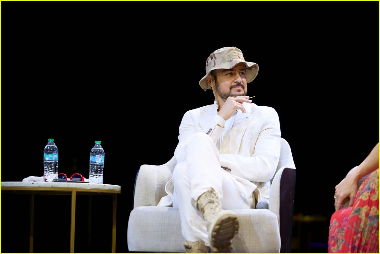 Why Tyler Hynes Got Boo'ed on Hallmark Christmas Cruise 2025 - There's ...