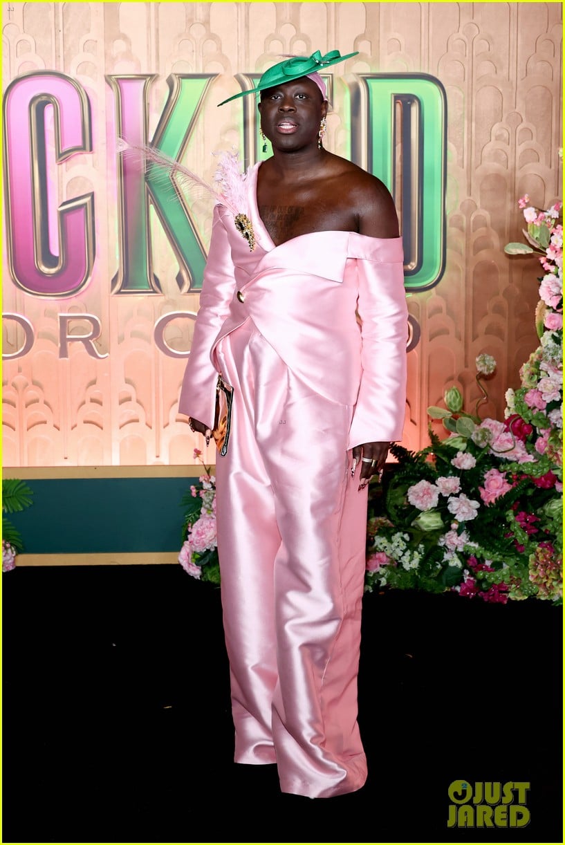 Nina Dobrev, Claire Danes, & So Many More Celebs Attended the 'Wicked ...