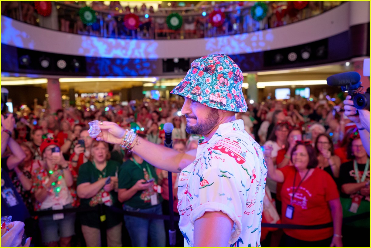 Hallmark Channel Premiered the Christmas Movie 'Three Wisest Men' for ...