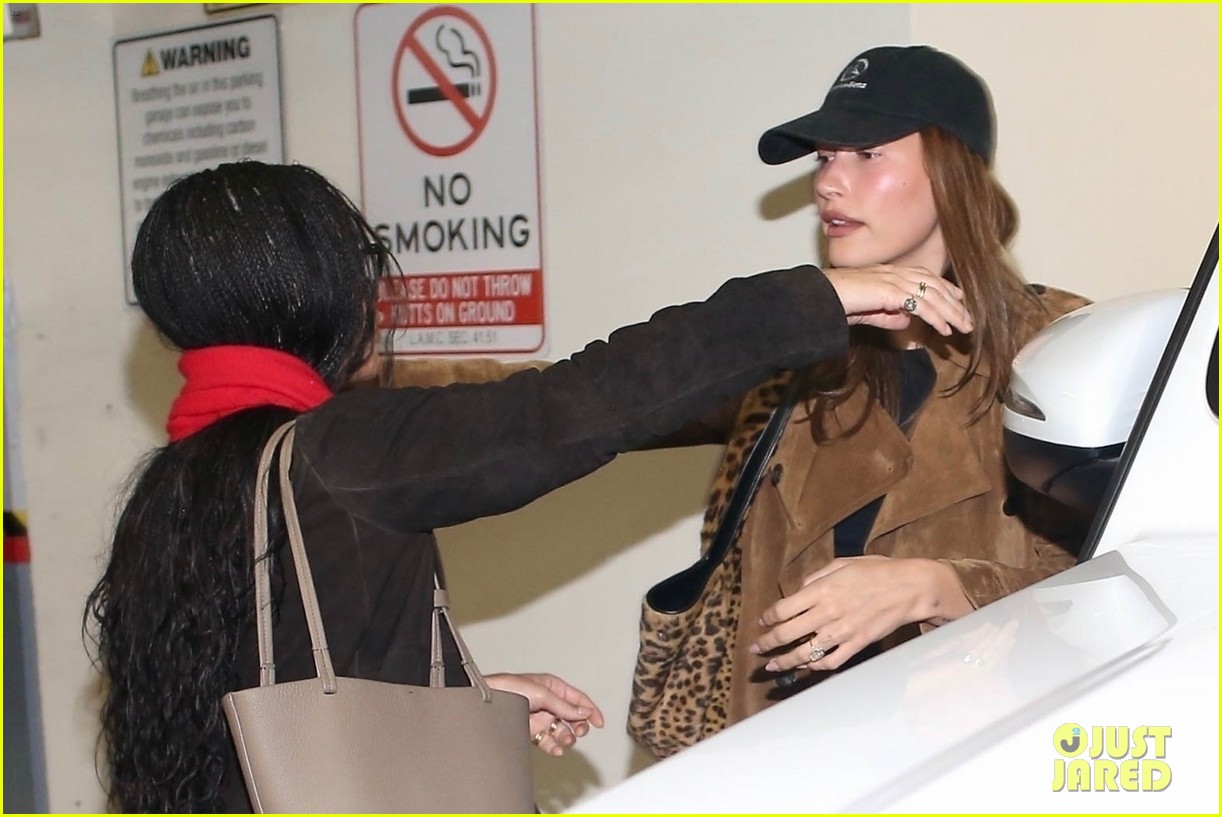 Hailey Bieber & Zoe Kravitz Meet Up for Dinner at Sushi Park in WeHo ...