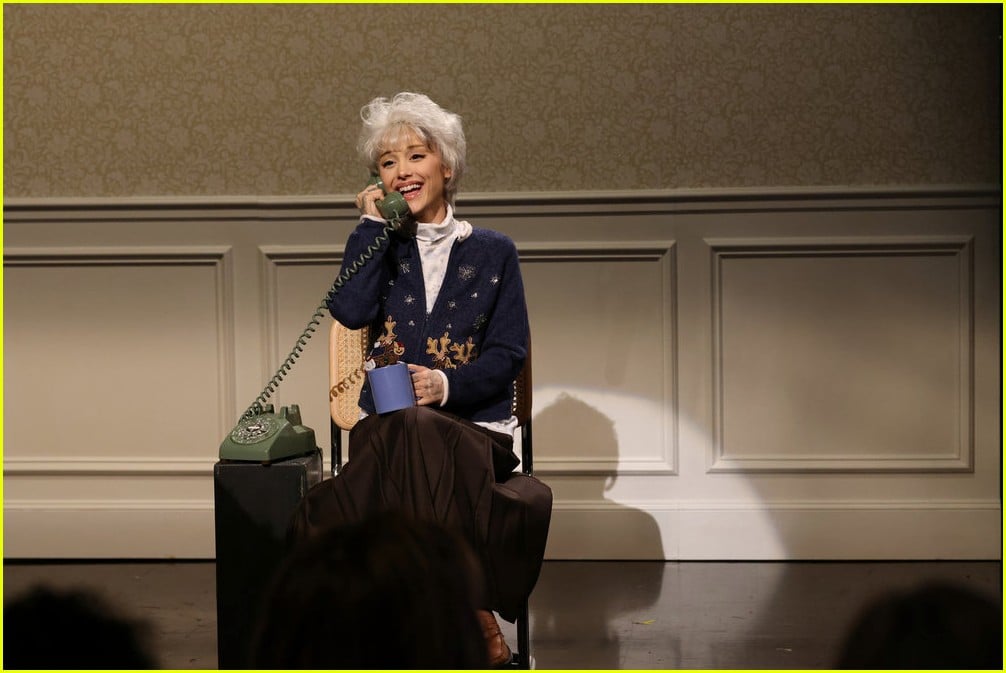 Ariana Grande Gets Backstage Support at 'SNL' From Boyfriend Ethan ...