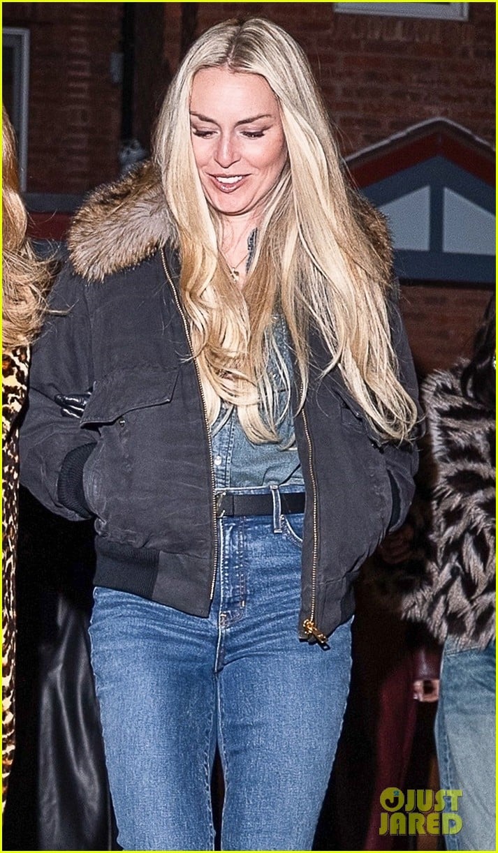 Brooks Nader, Lindsey Vonn, & Family Step Out Together for Aspen Dinner ...