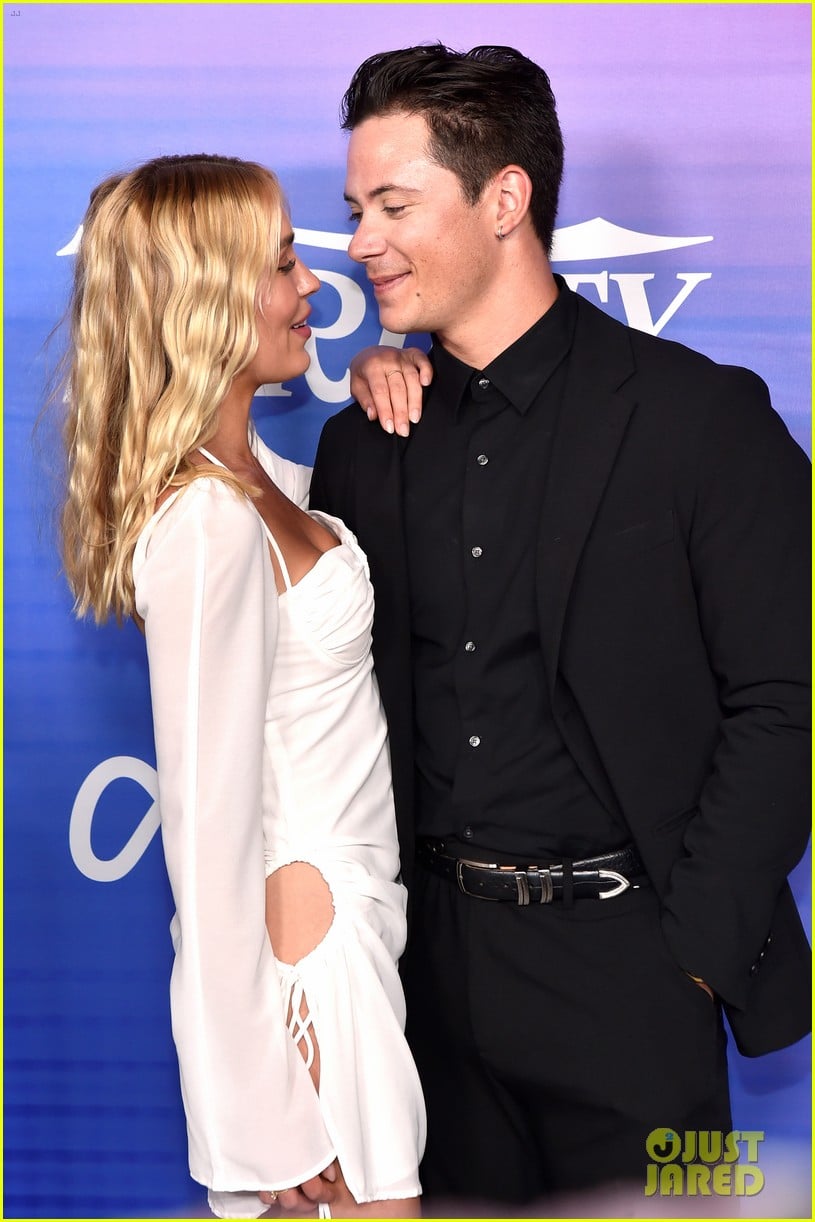 Bachelor Nation's Cassie Randolph Is Married, Ties the Knot With ...