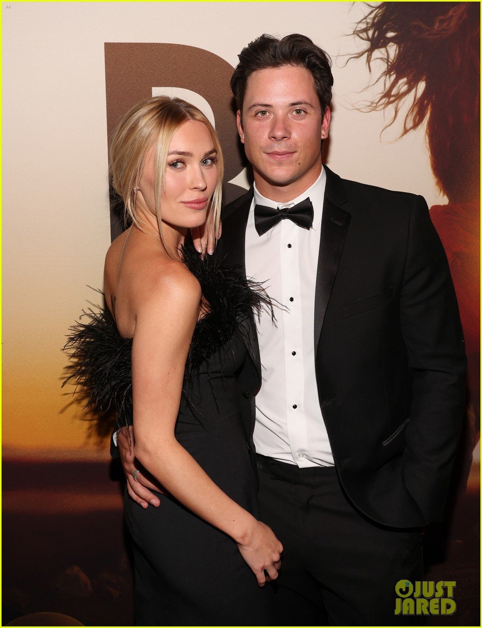 Bachelor Nation's Cassie Randolph Is Married, Ties the Knot With ...