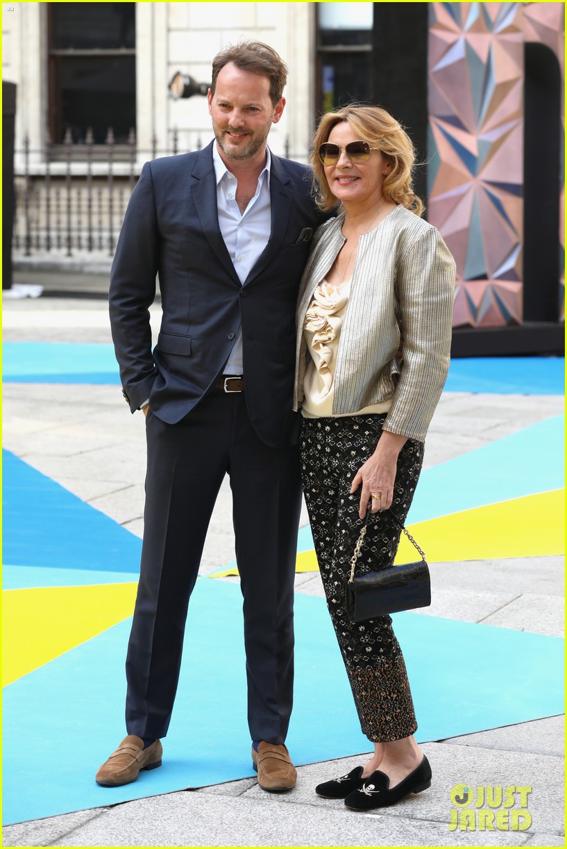 Sex and the City's Kim Cattrall Is Married, Ties the Knot with Russell Thomas After 9 Years ...